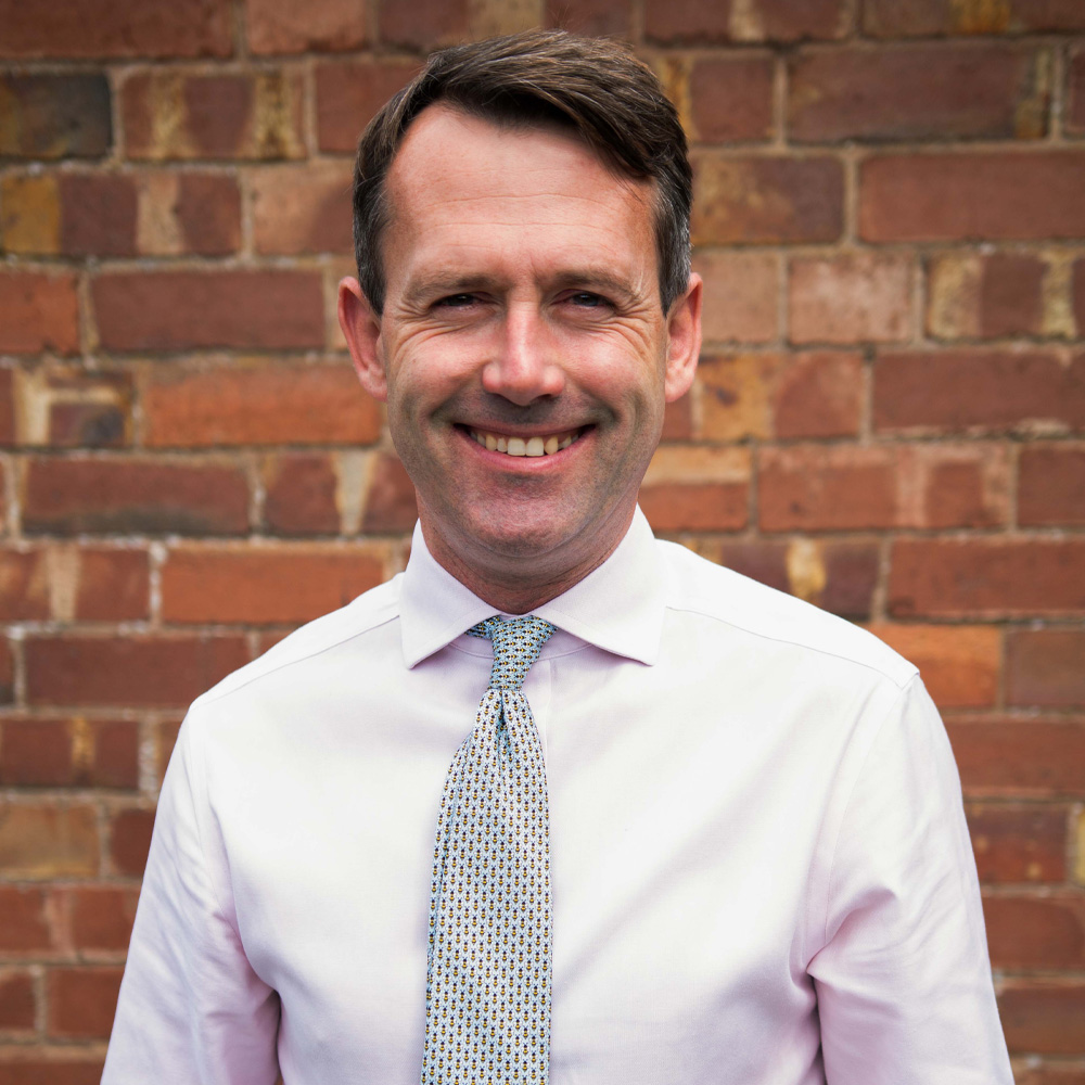 Contact | Howie Kent & Co